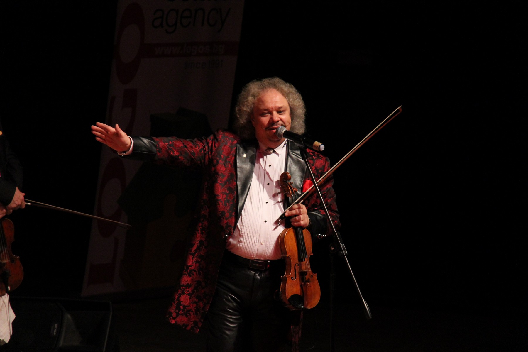 Българската публика откри феномена Лакатош и се влюби от пръв поглед | Kafene.bg